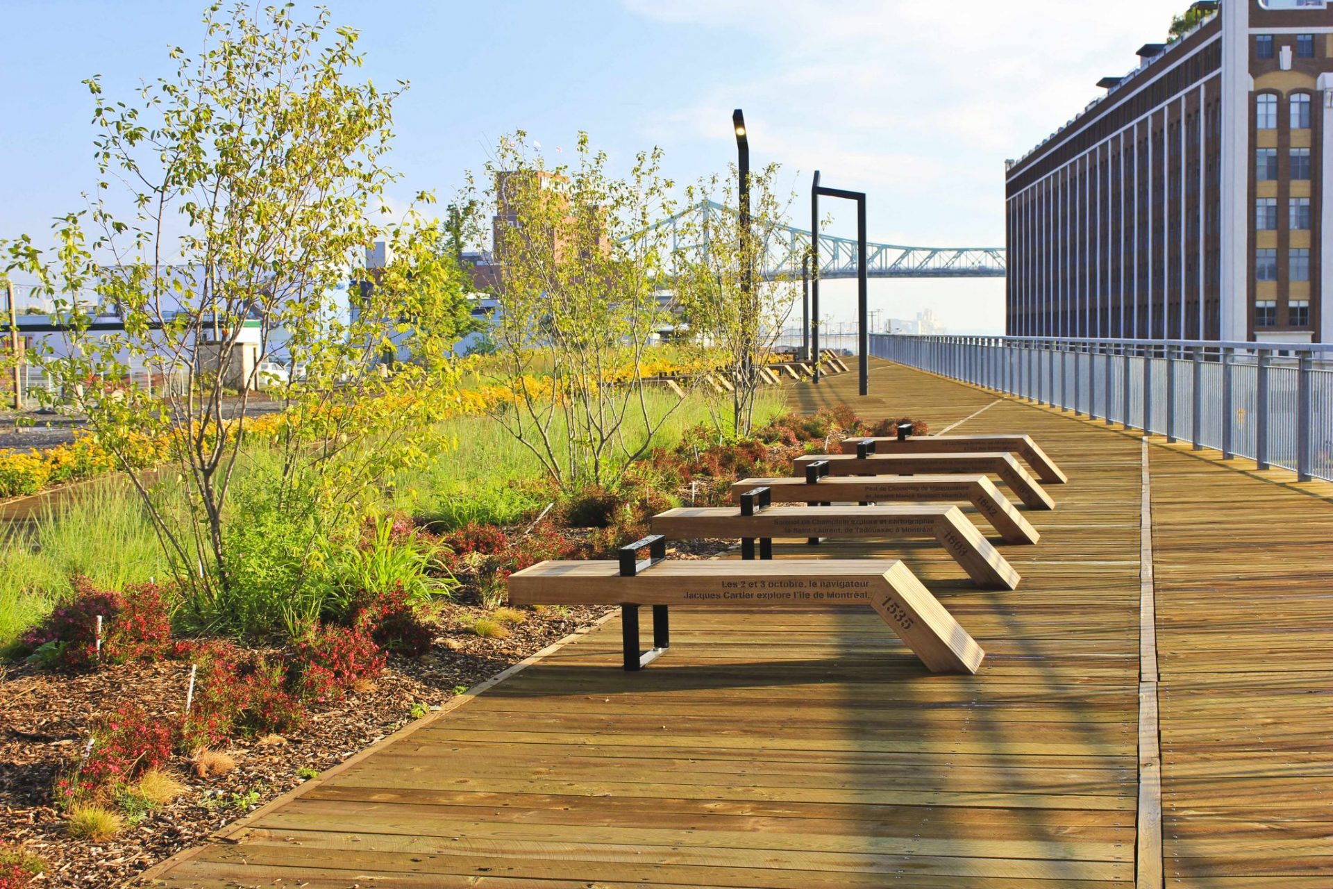 Le belvédère du Chemin-Qui-Marche Lookout | LEMAY - Architecture et design